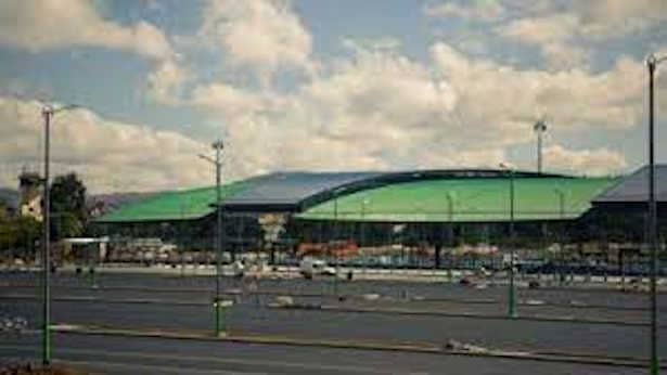 Inauguration et ouverture officielle du nouveau terminal de l’aéroport ...