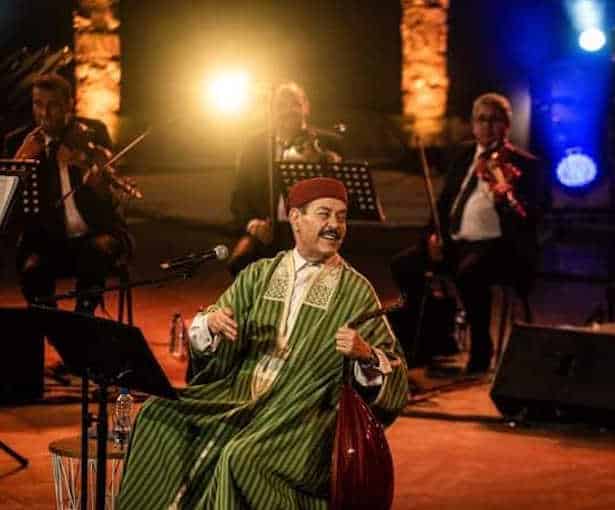 Tunisie : Pionnier de la musique tunisienne, Lotfi Bouchnak chante à ...
