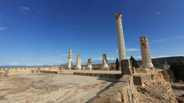 Tunisie : Une équipe d’archéologues japonais en visite au site d’Oudhna ...